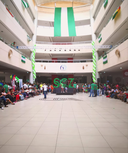 El CBA se viste de verde para celebrar a Santa Cruz - CBA